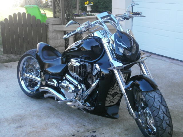 Custom 9's | M109 Rider Forums